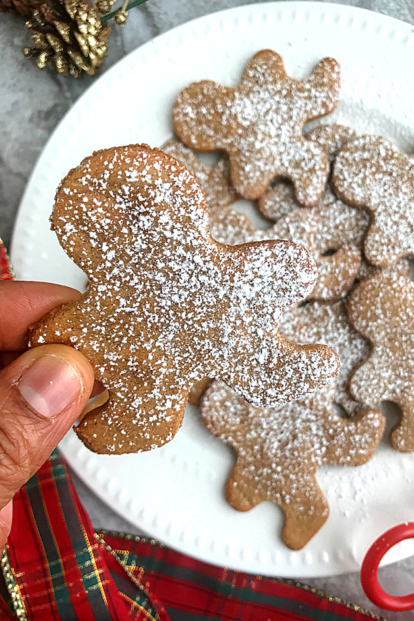 Egg-Free Keto Gingerbread Cookies - The Low Carb Muse